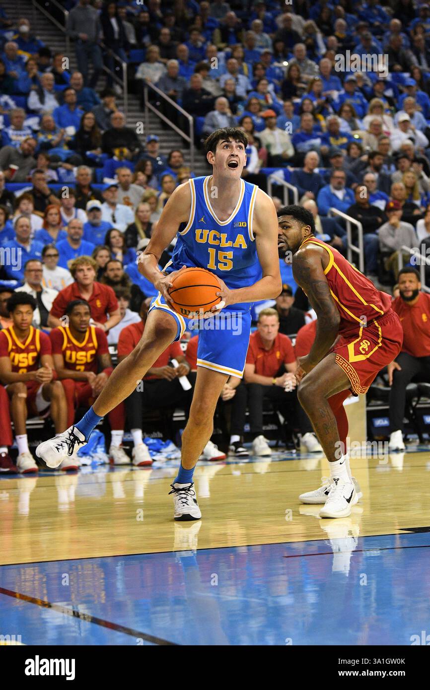 LOS ANGELES, CA - MARCH 08: UCLA Bruins center Aday Mara (15) drives to ...