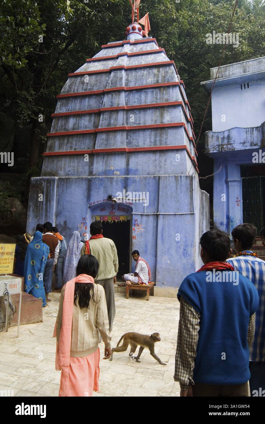 Chitrakoot Hill home to ancient Hanuman temple near Deoghar, Jharkhand ...