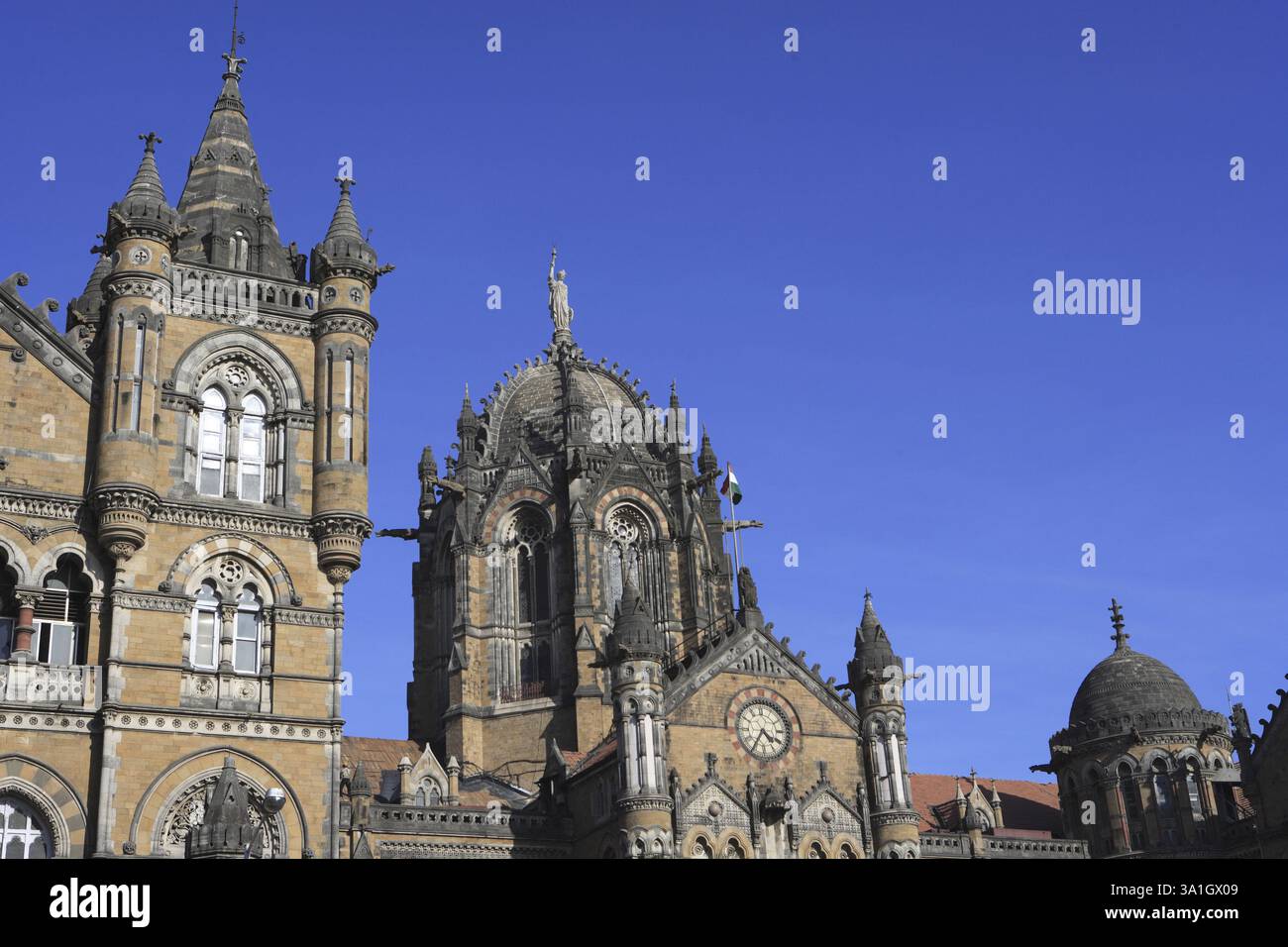 Chhatrapati Shivaji Terminus (formerly Victoria Terminus) Victorian ...