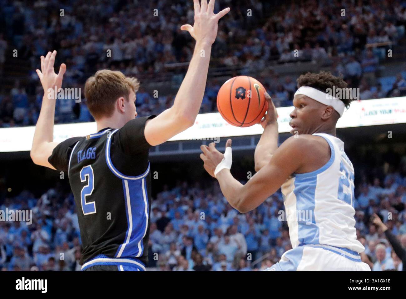 North Carolina forward Ven-Allen Lubin (22) looks to pass against Duke ...