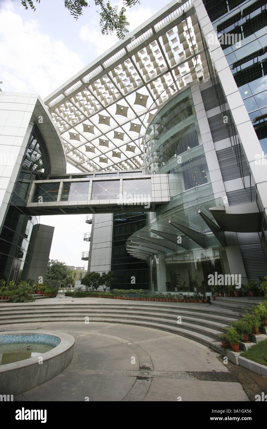Entrance of IOCL (Indian Oil Corporation Ltd.) building, New Delhi ...