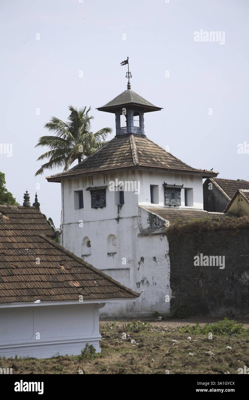 Back side of Jewish Paradesi Synagogue Clock tower, Mattancherry, Kochi ...