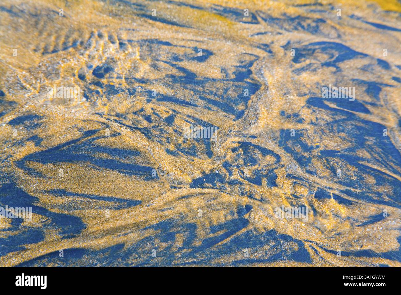Sea and sand pattern stream water flowing, Aksa Beach, Malad, Bombay ...