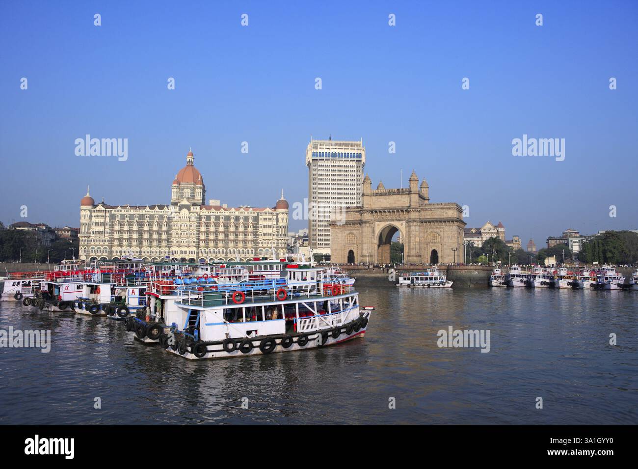 Gateway of India and Taj Mahal Hotel, ferryboats in sea, Bombay Mumbai, Maharashtra, India, Asia ...