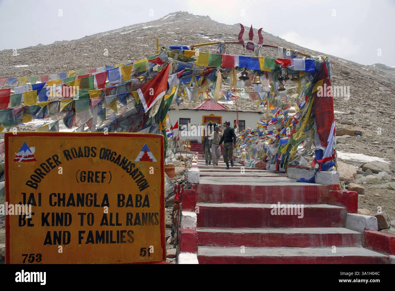 Chang La Baba temple, Chang La Pass, Leh, Ladakh, Jammu and Kashmir ...