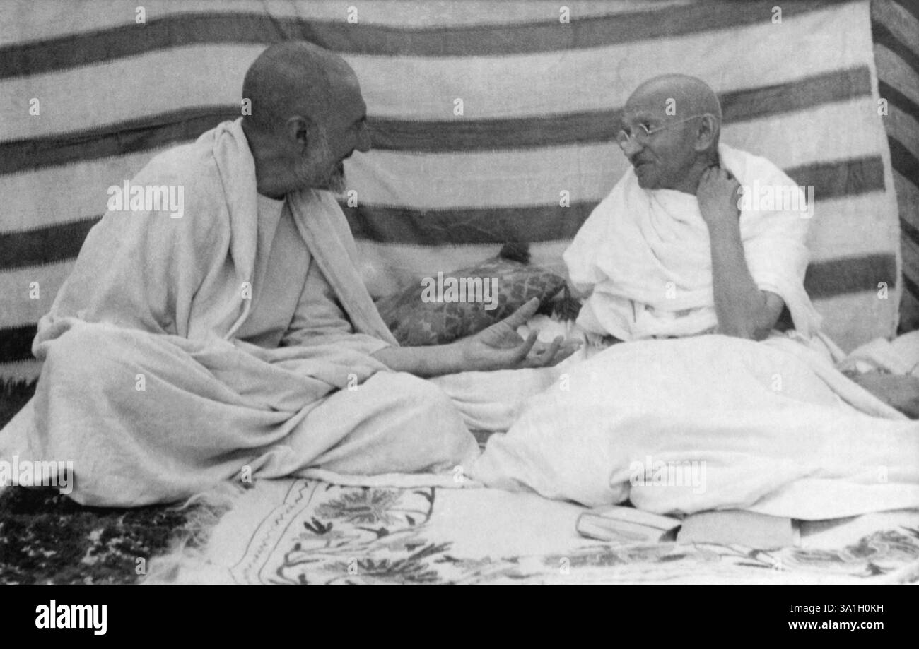 Mahatma Gandhi and Khan Abdul Gaffar Khan in a public meeting during ...