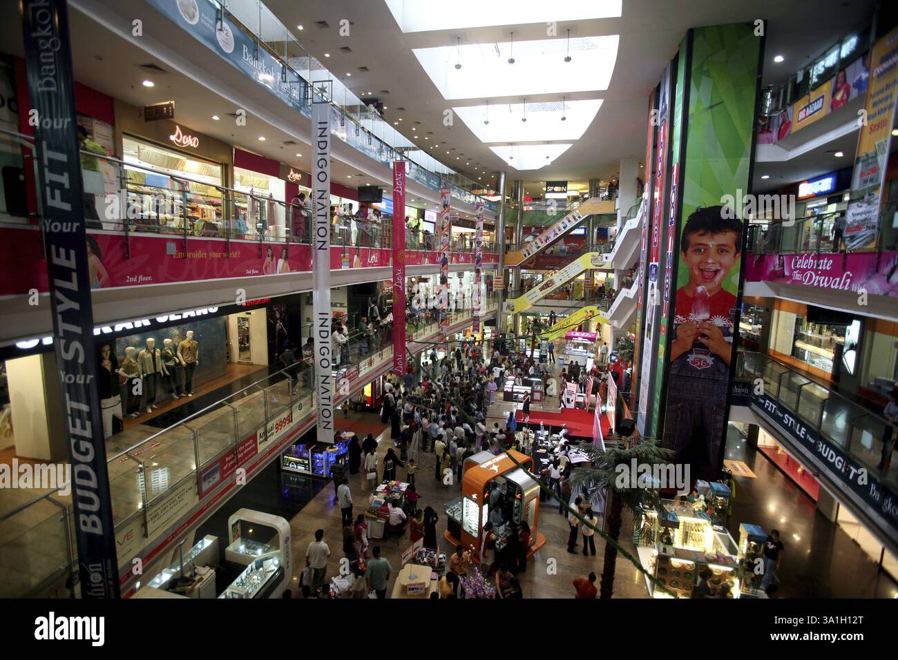 Shopping mall in Bombay now Mumbai, Maharashtra, India, Asia Stock Photo - Alamy