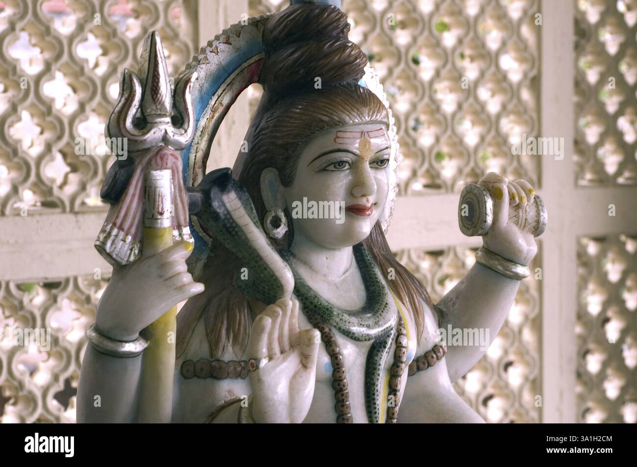 Lord shiva idols hi-res stock photography and images - Alamy