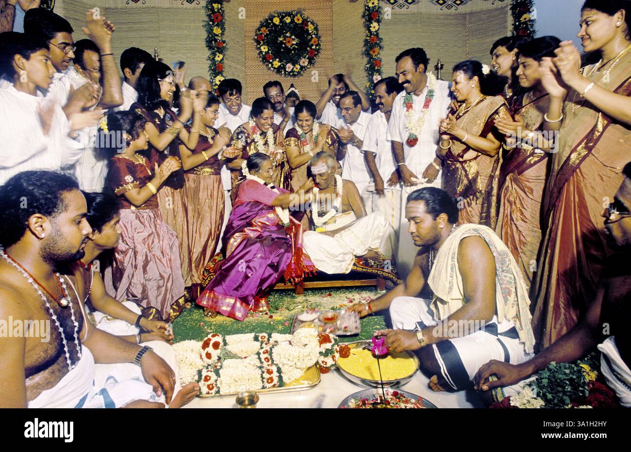 Sathabhishekam (80th birth day), the chettiar tying the mangalasutra ...