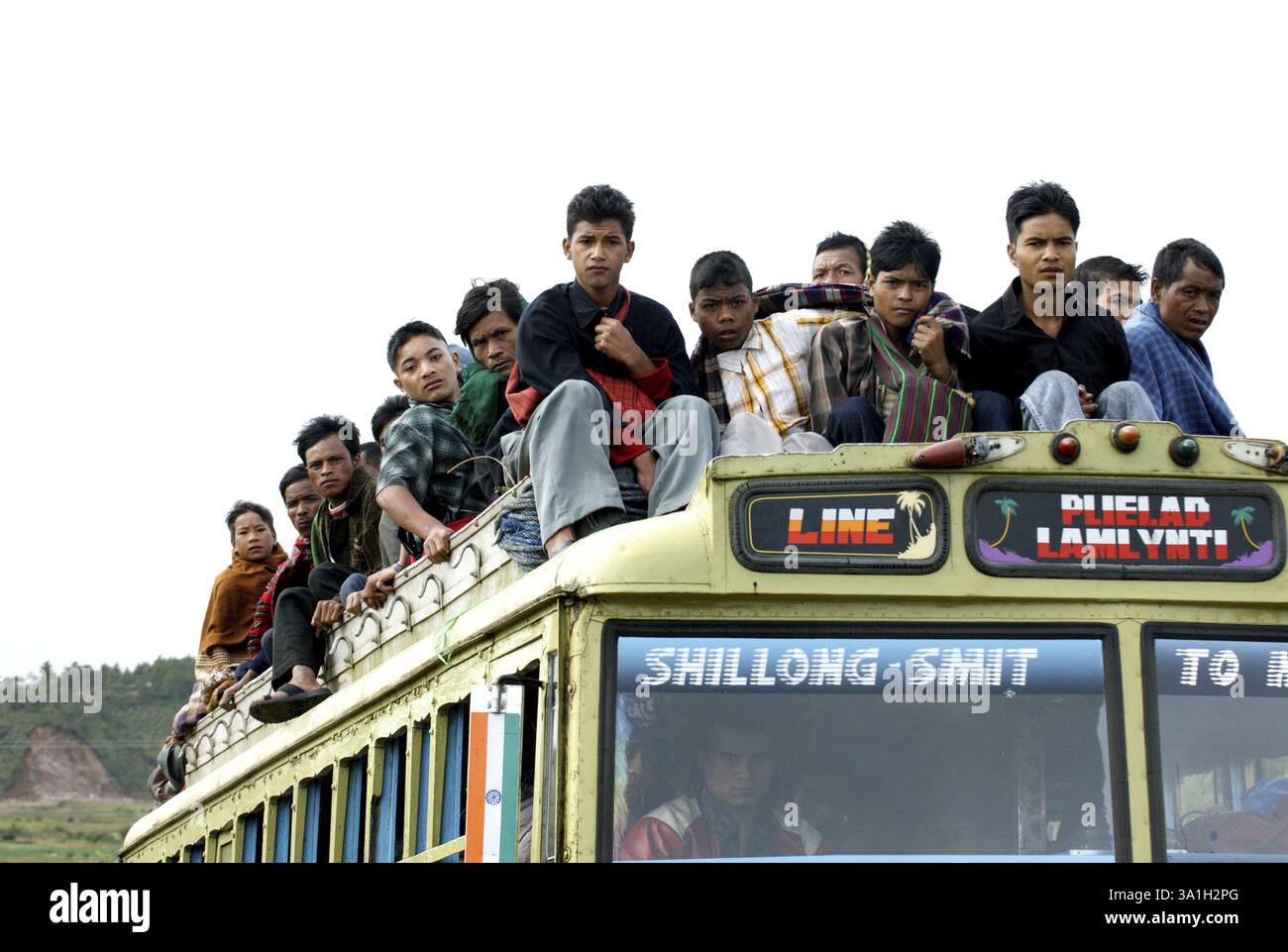 Overcrowded bus, the Khasi tribe, Shillong, Meghalaya, India, Asia ...