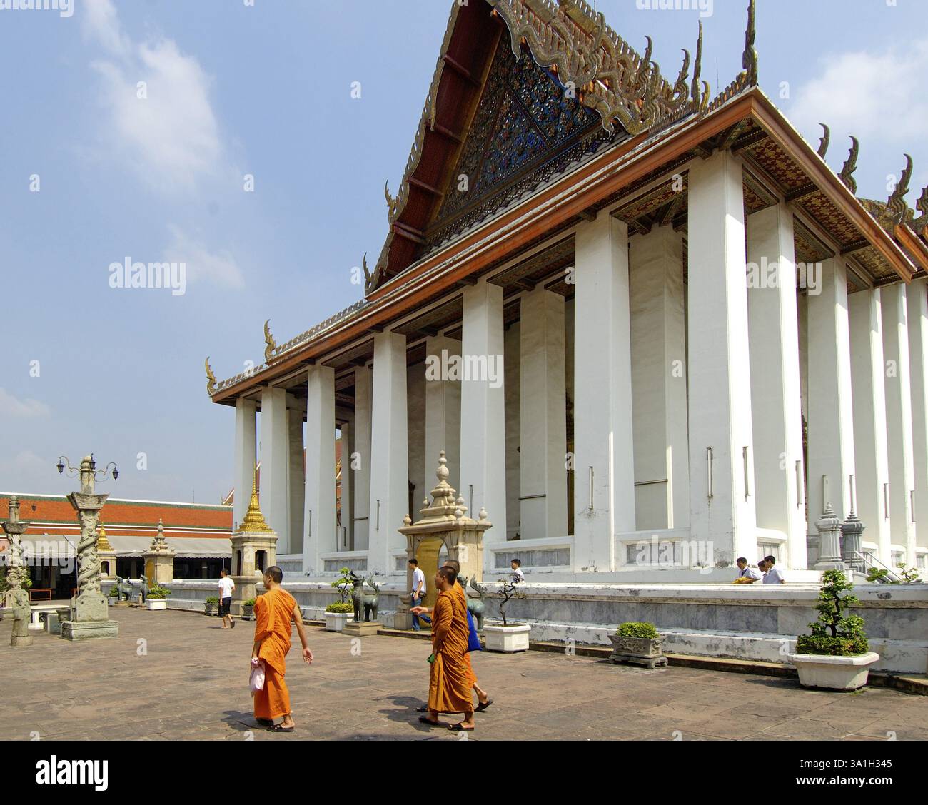 Wat Phra Chetuphon monastery King Rama one Chakri dynasty 16th century ...