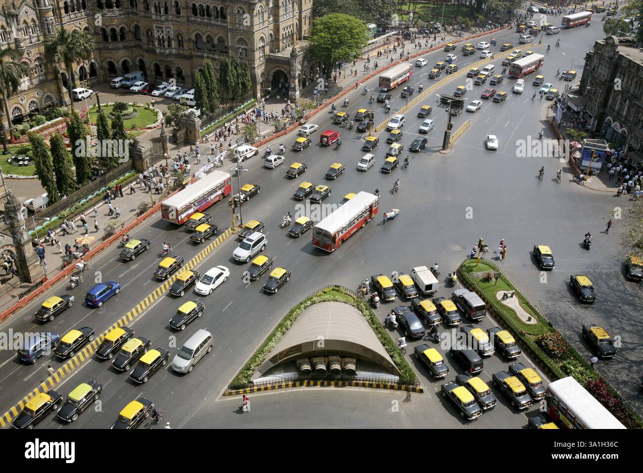 Traffic outside the Chhatrapati Shivaji Terminus (CST), Bombay now ...