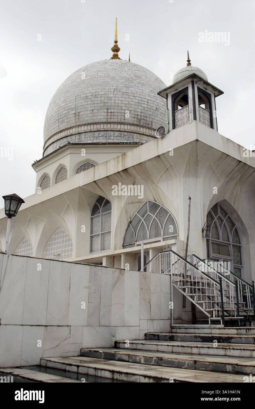 Mosque Hazratbal Shrine, Srinagar, Jammu & Kashmir, India, Asia Stock ...