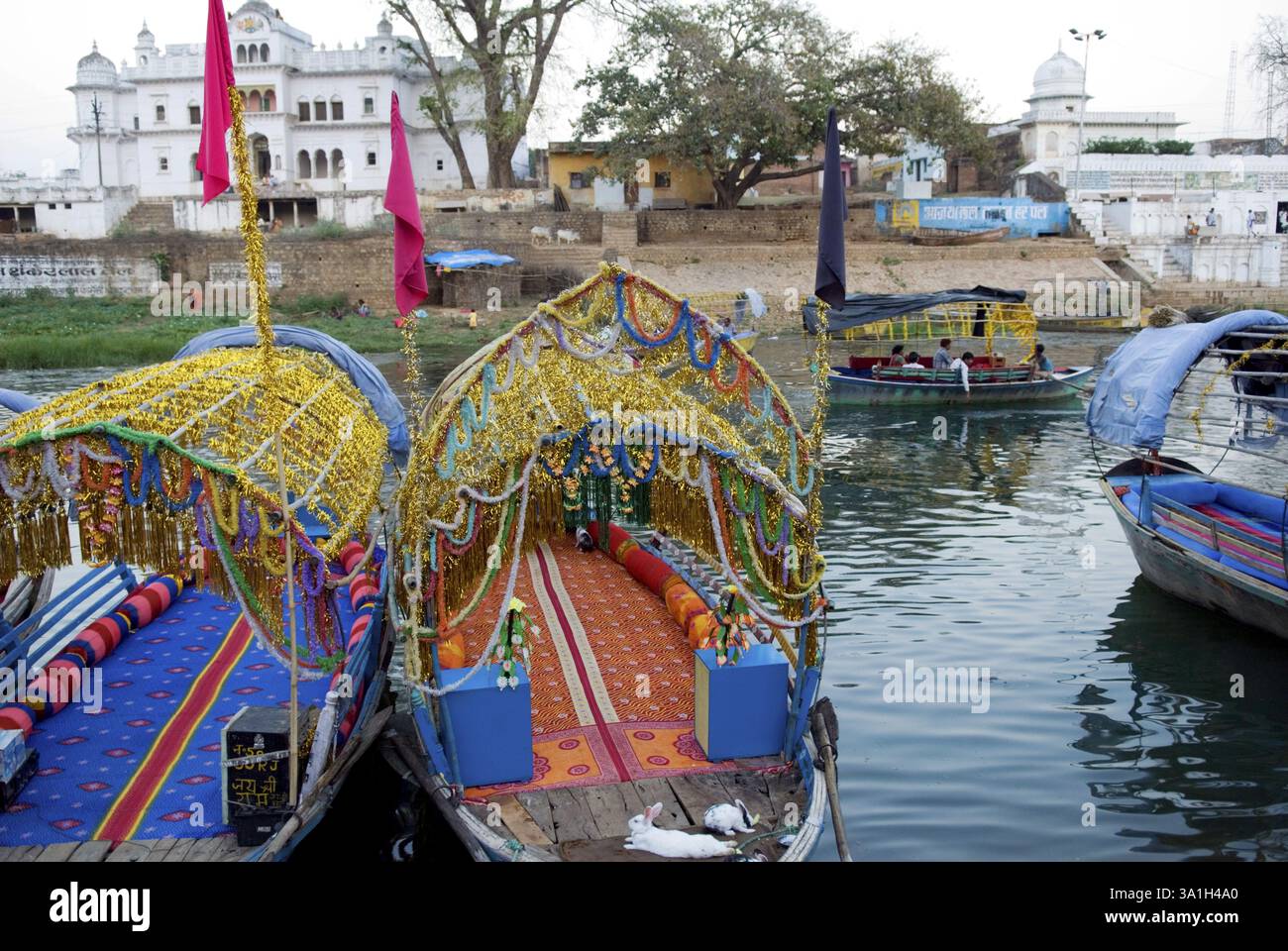 Ram ghat chitrakoot hi-res stock photography and images - Alamy