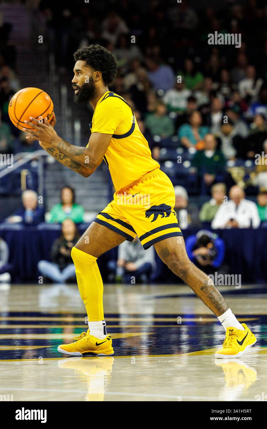 March 08, 2025: California guard Jovan Blacksher Jr. (10) passes the ...