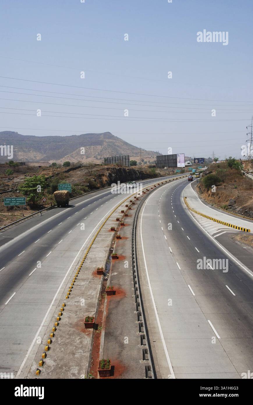 Mumbai Pune Expressway, Maharashtra, India, Asia Stock Photo - Alamy
