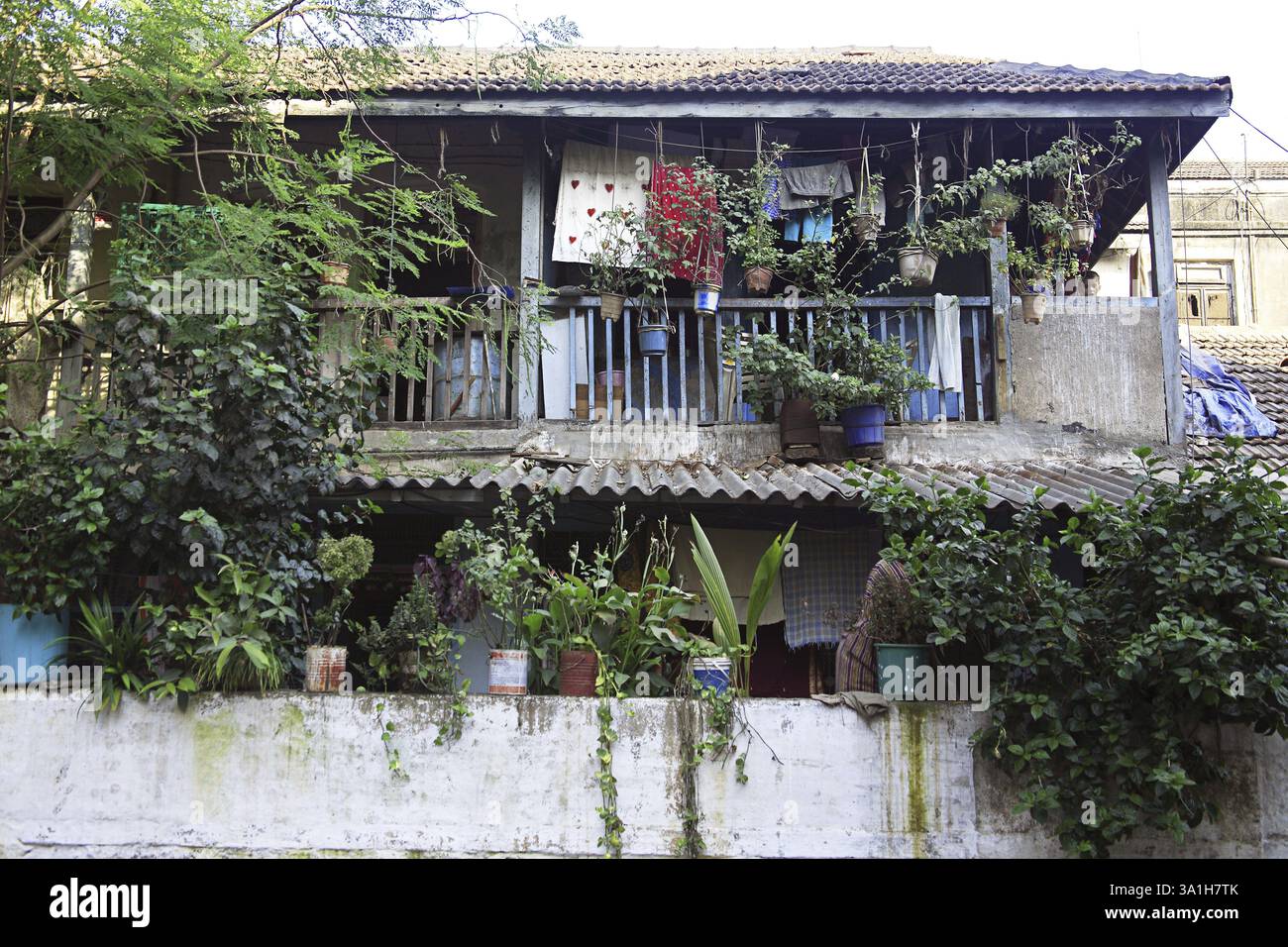 Bane Chawl Sane Guruji Marg called as Arthur Road, Bombay now Mumbai ...