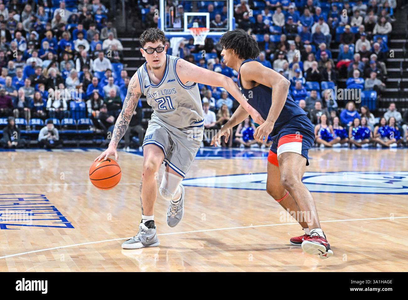 MARCH 08, 2025: Saint Louis Billikens center Robbie Avila (21) dribbles ...