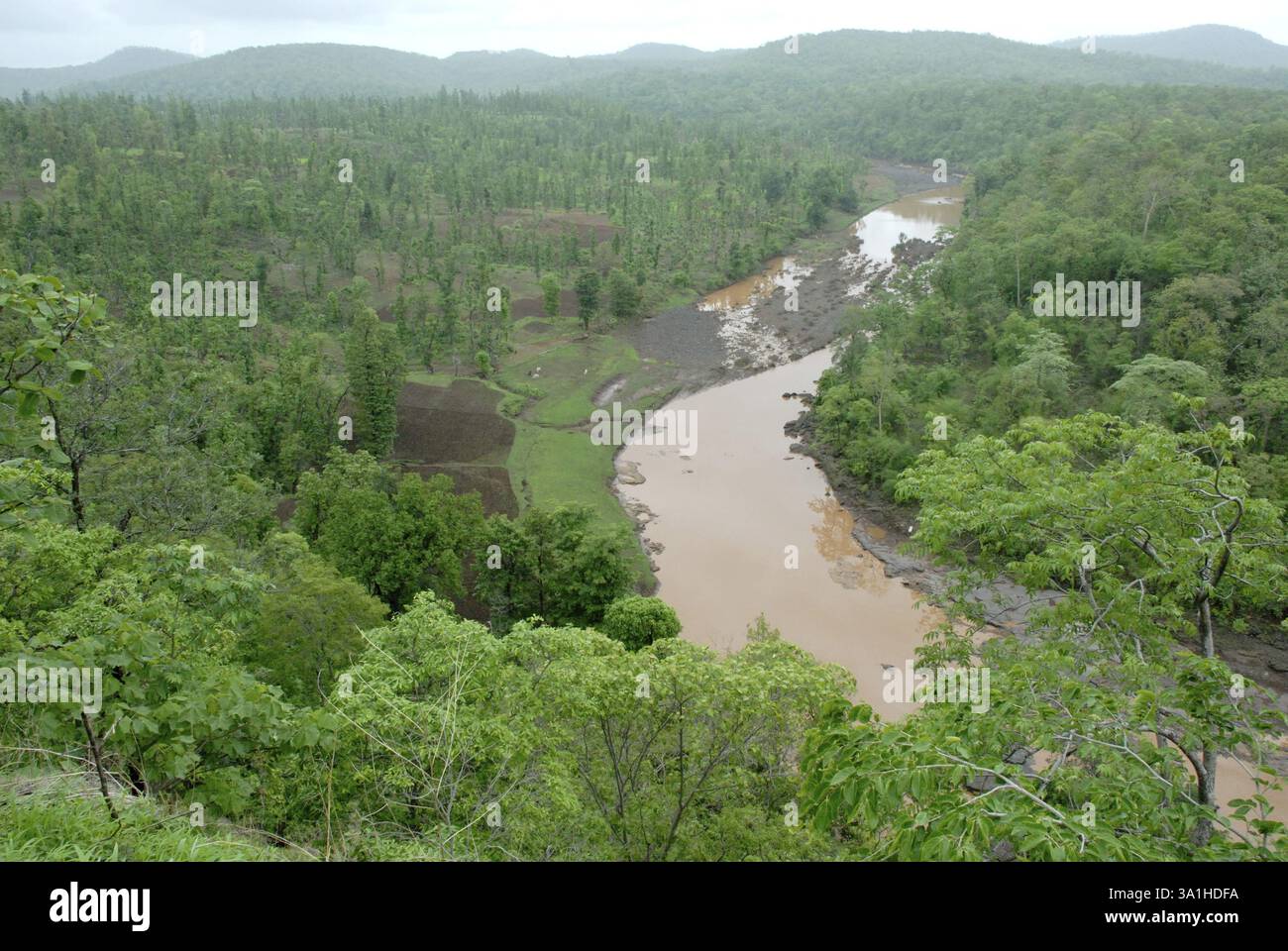 Purna river dang hi-res stock photography and images - Alamy