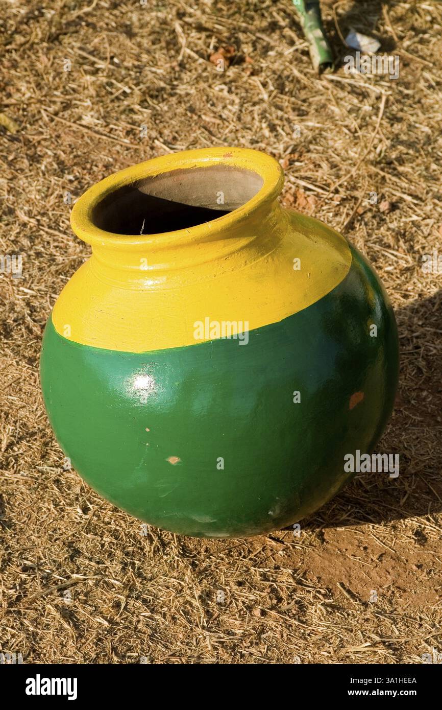 Pitcher, clay pot for drinking water, India, Asia Stock Photo - Alamy