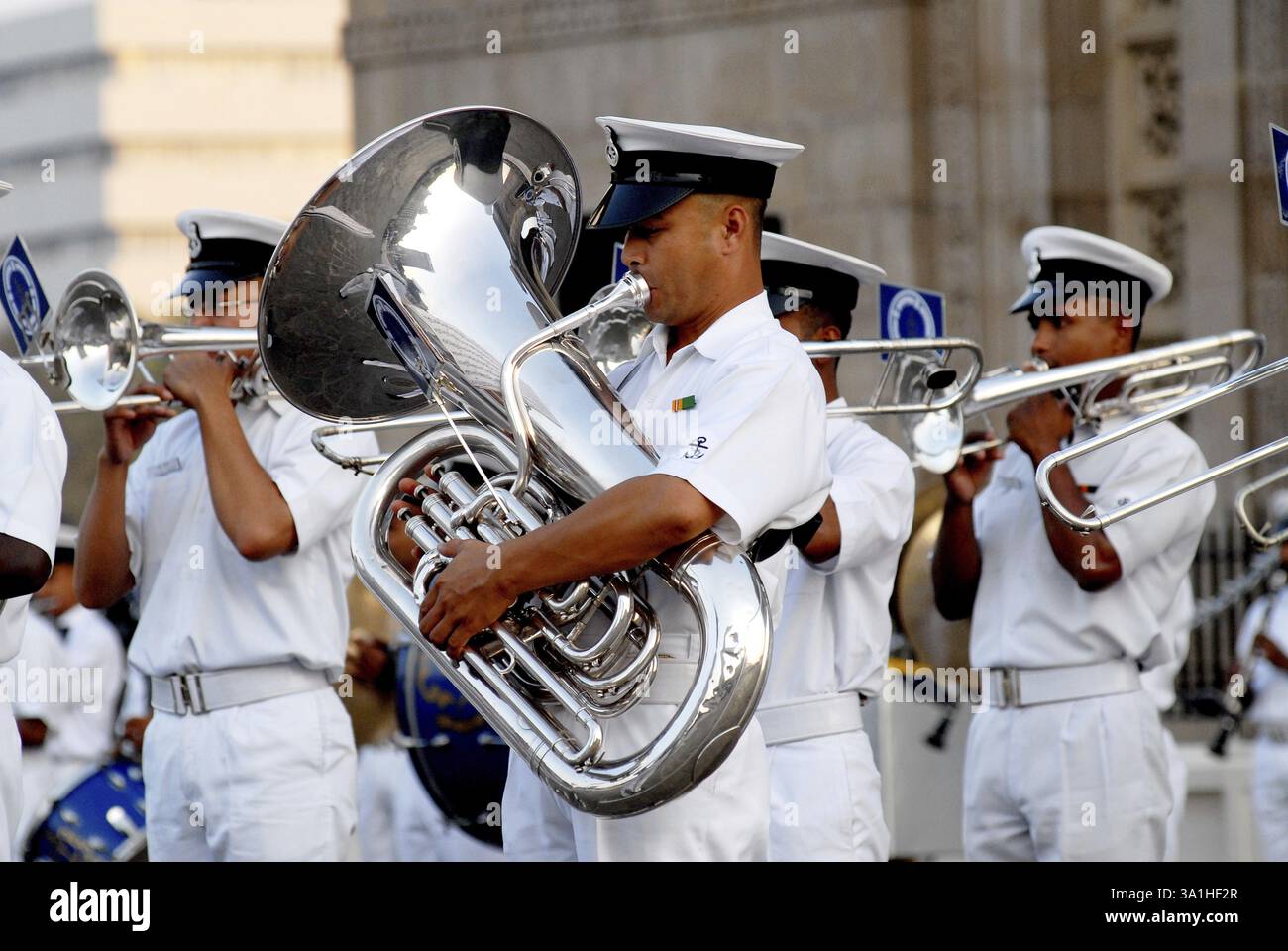 Indian Navy musical band perform beating retreat at Gateway of India in ...