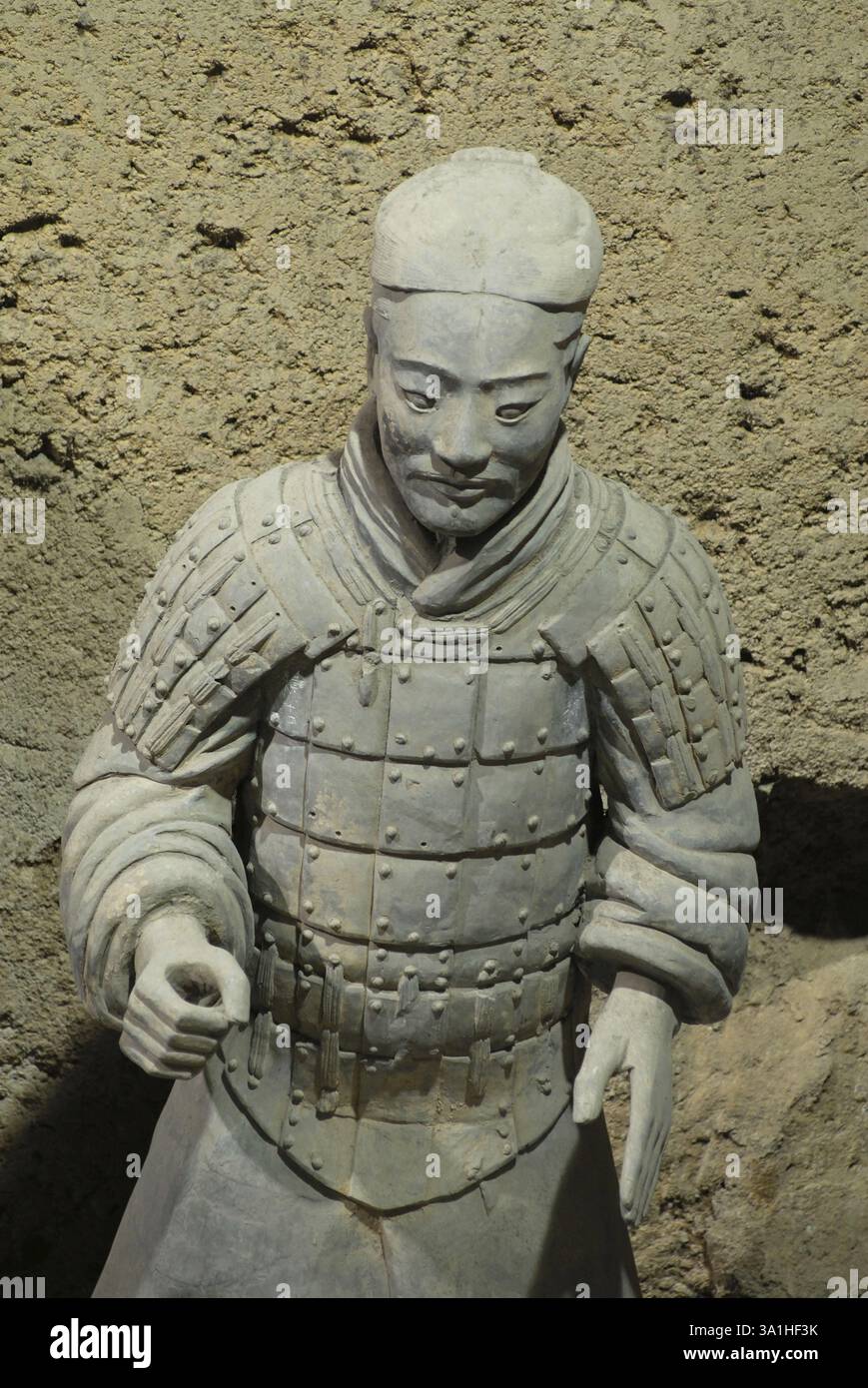 Statues of Terracotta warriors in pit 3, Terracotta army, Qin Dynasty ...