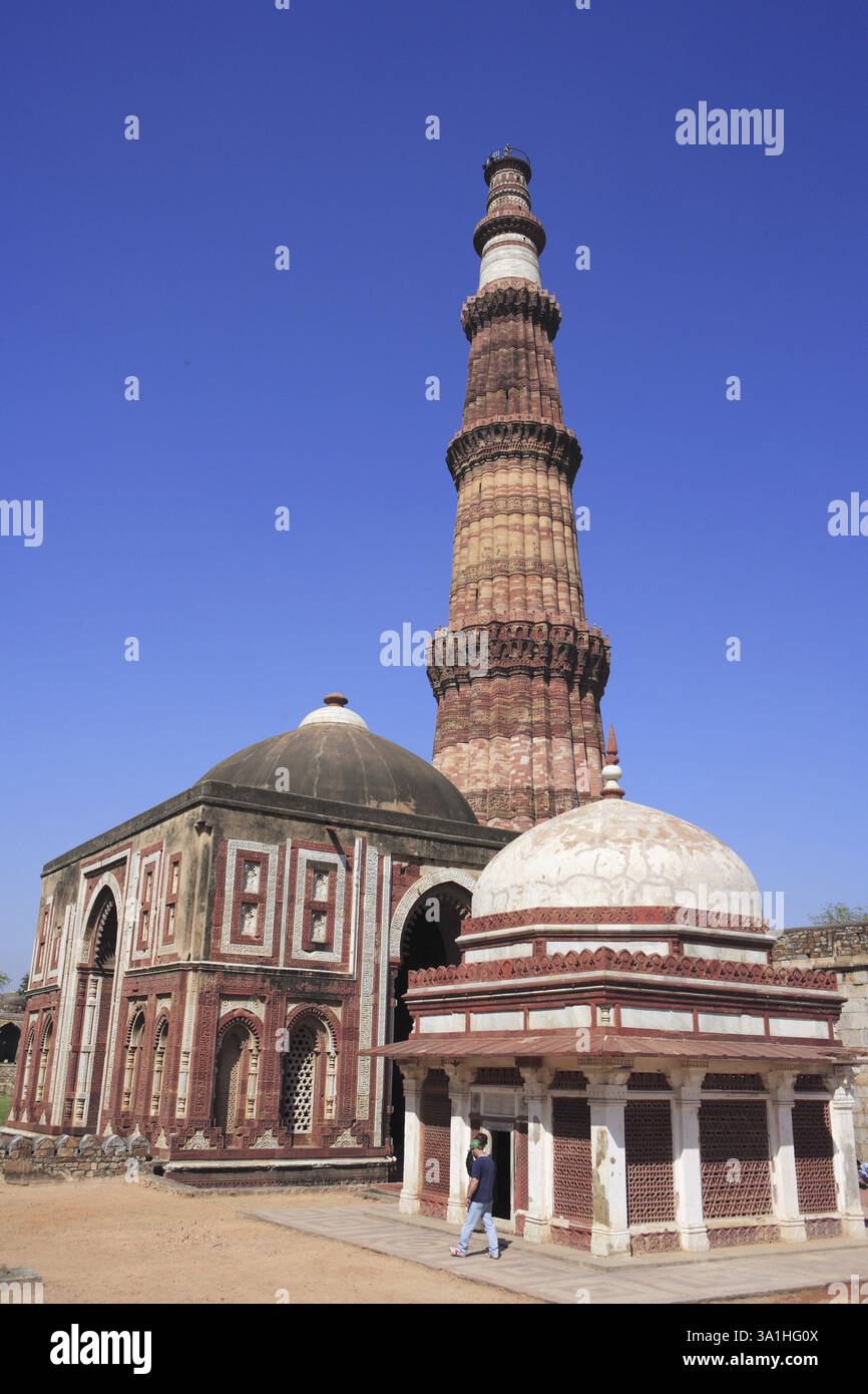 Alai Darwaza, Imam Zamin's tomb and Qutab Minar built in 1311 red ...