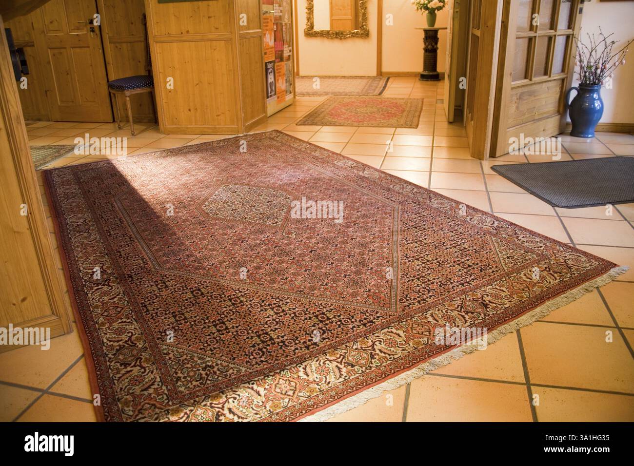 Carpet flooring hotel reception hi-res stock photography and images - Alamy