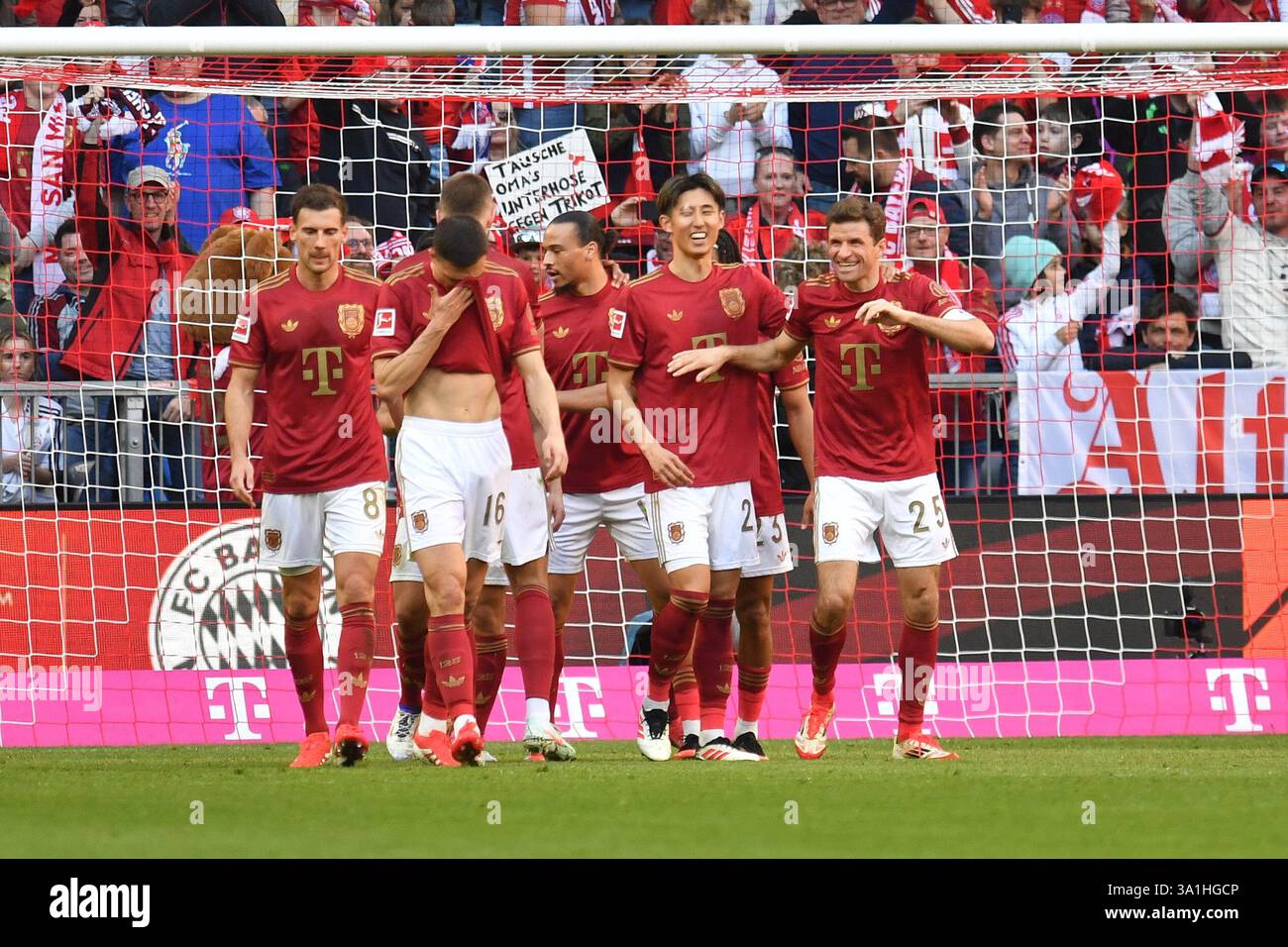 Munich, Germany. 09th Mar, 2025. MUNICH, GERMANY - MARCH 8: Players of ...