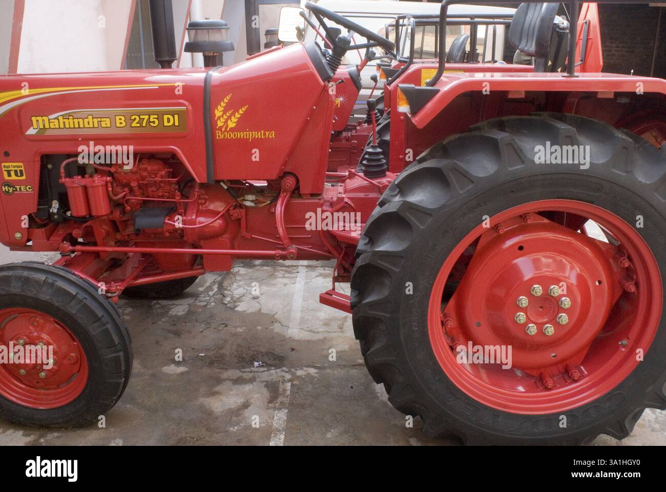 Mahindra B 275 DI red tractor, Uttar Pradesh, India, Asia Stock Photo ...