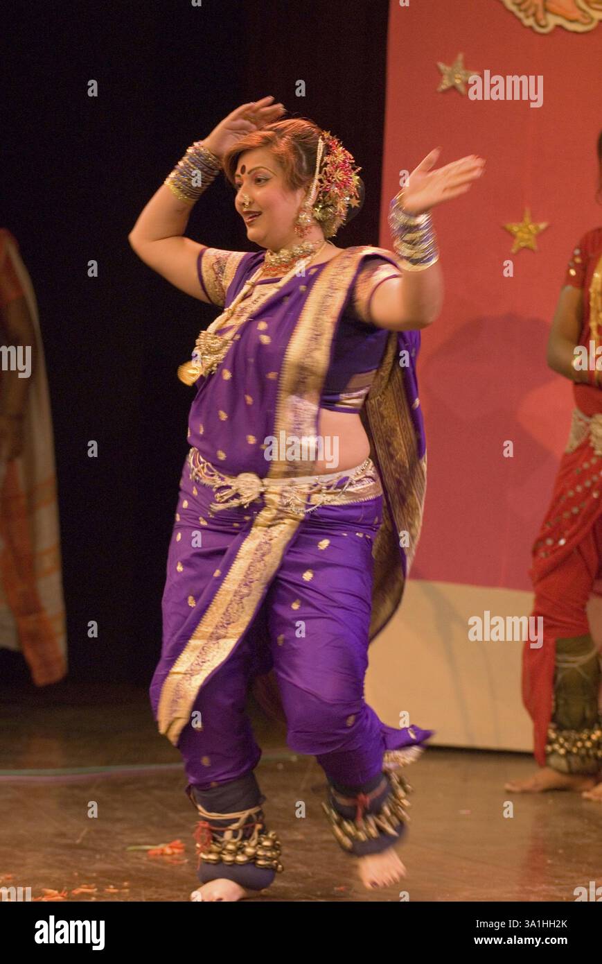 Woman performing traditional folk dance Lavani, Maharashtra, India NO ...