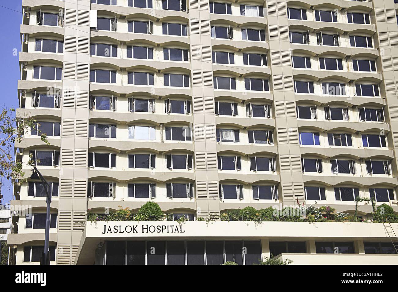 Skyscraper Jaslok hospital and medical research centre, DR. Gopalrao Deshmukh marg, Peddar road ...