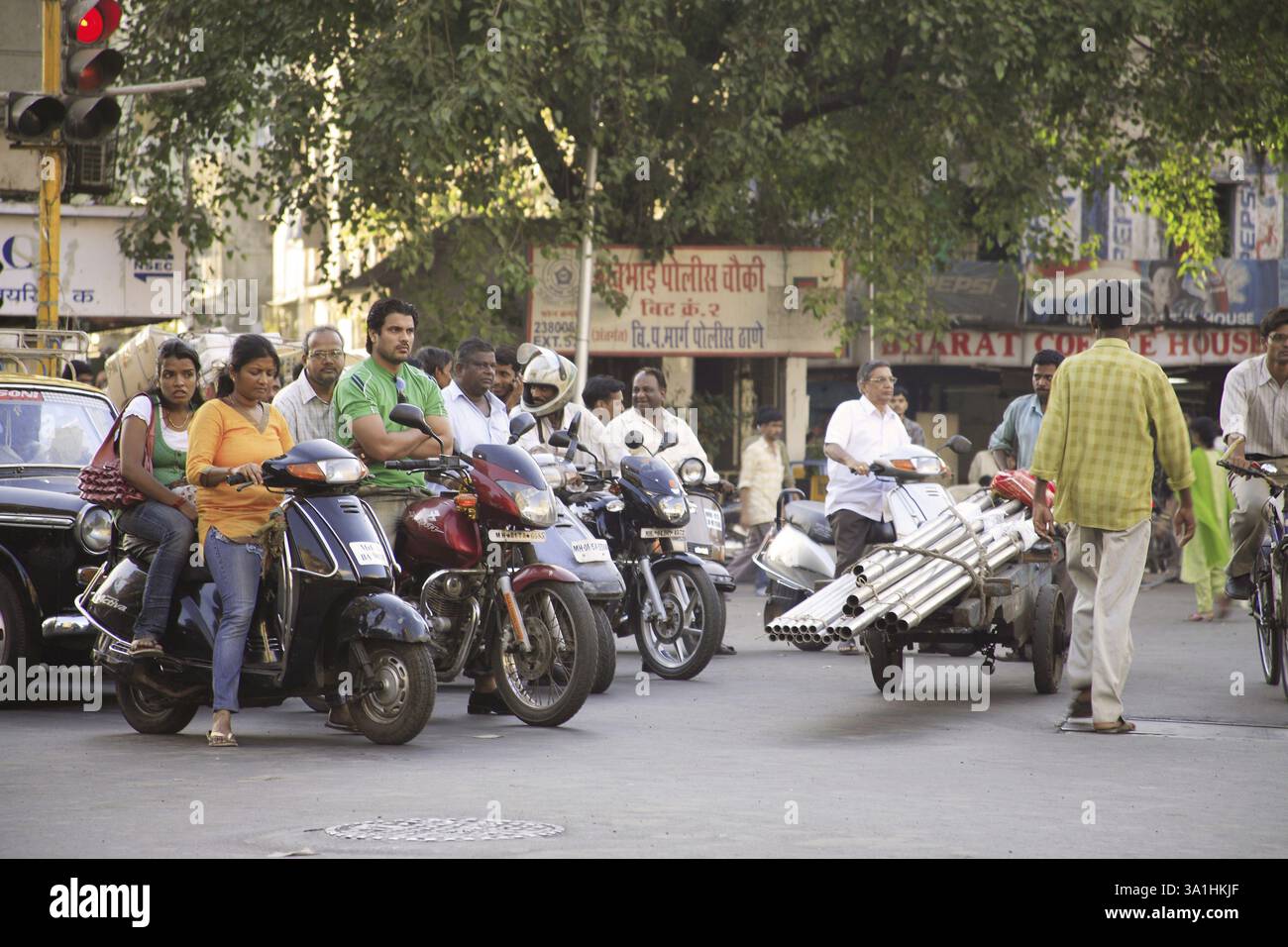Road transport, Sardar Vallabhbhai Patel road, Grant road, Bombay now ...