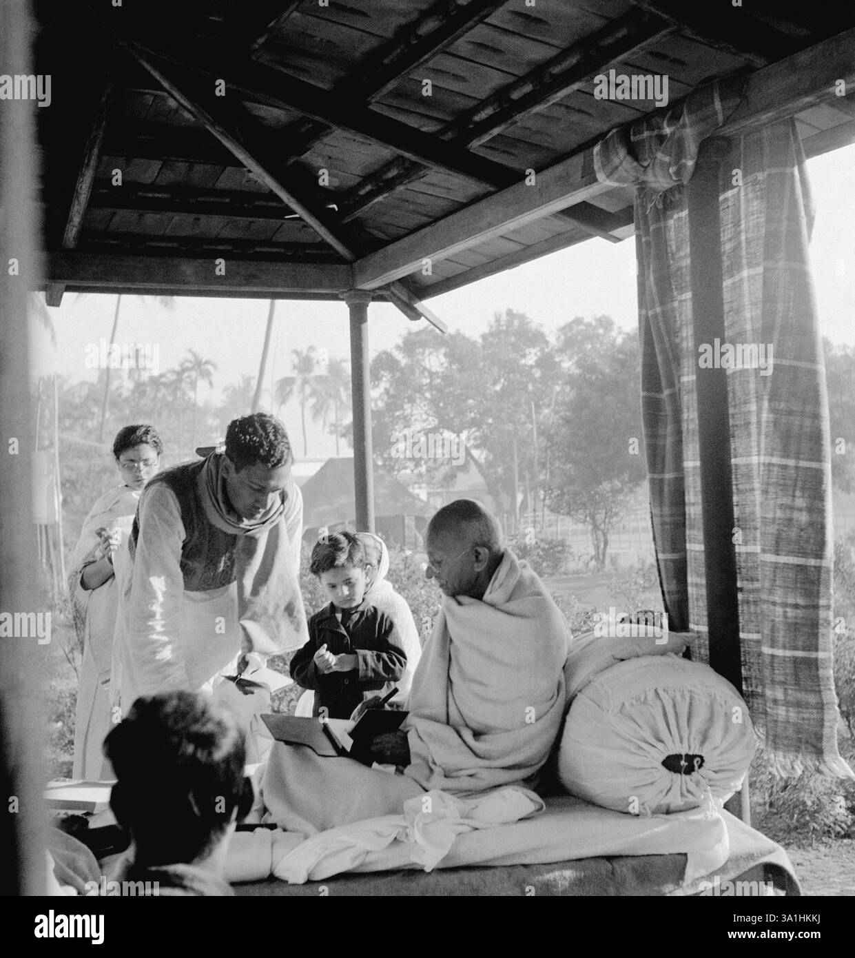 Abha Gandhi, Ramakrishna Bajaj and Mahatma Gandhi at Khadi Pratishthan ...