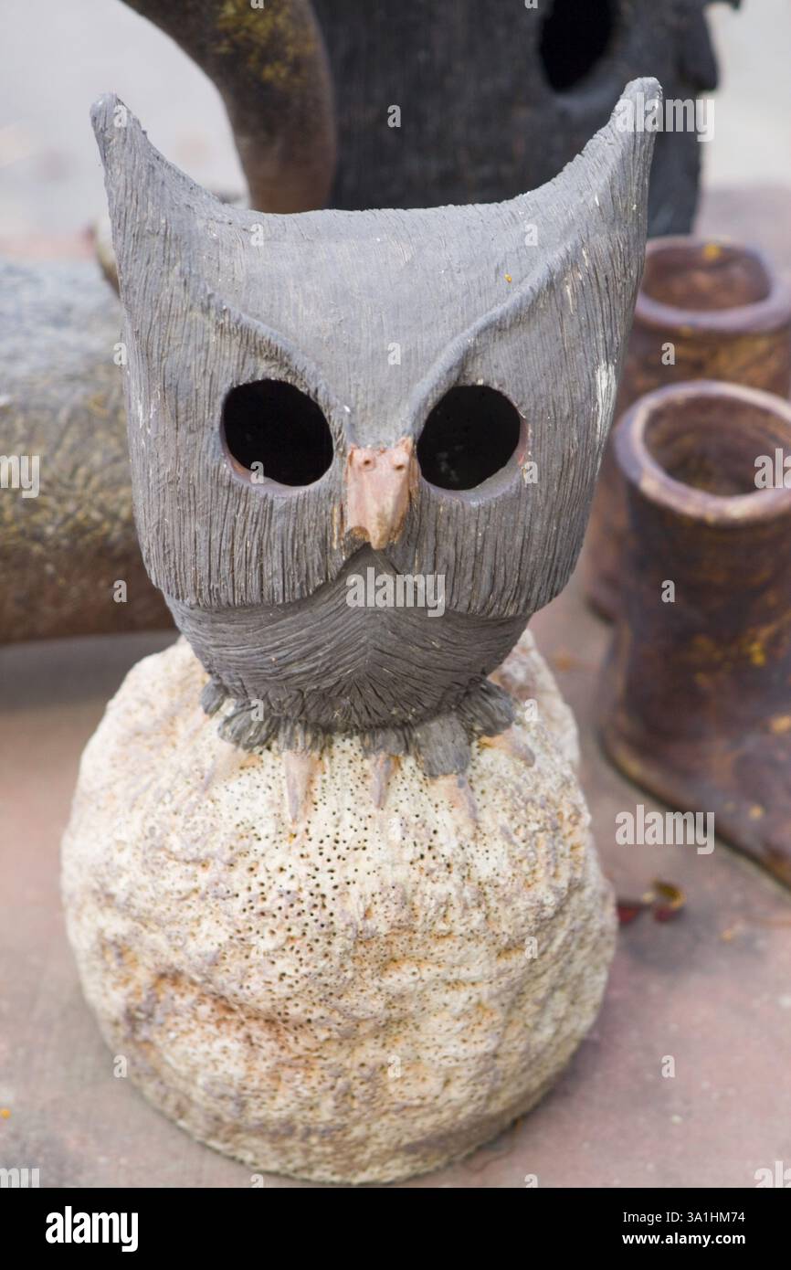 Ceramic terracotta head owl, India, Asia Stock Photo - Alamy