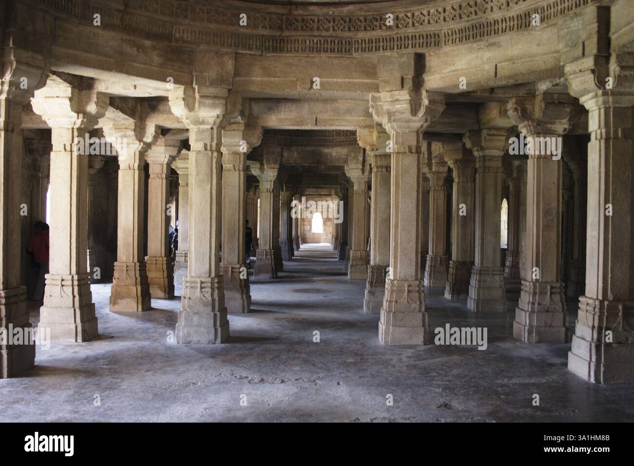 Inside view of Sahar Ki Masjid built half of 15th Century, Halol ...