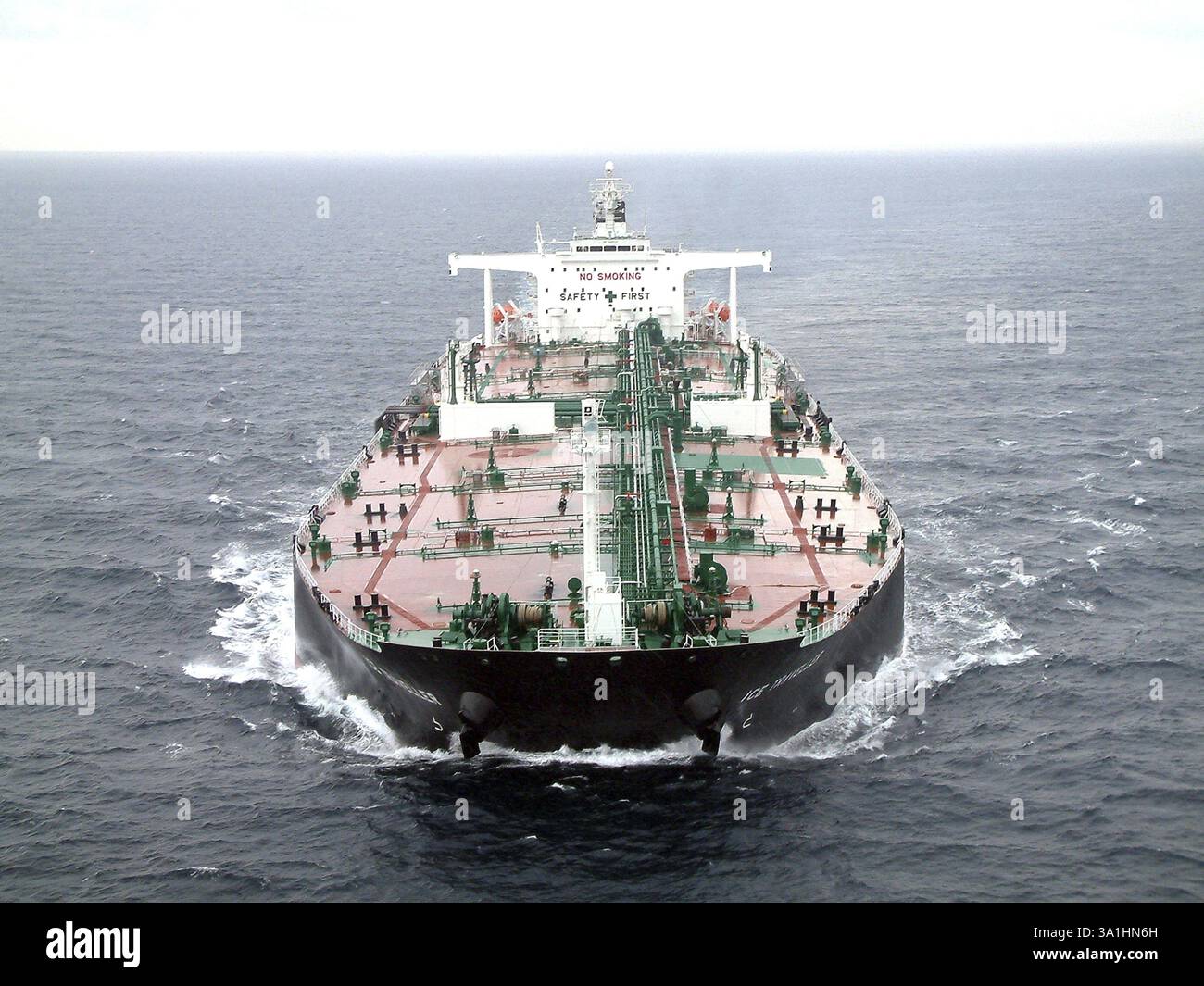 Tanker ship birds eye view hi-res stock photography and images - Alamy