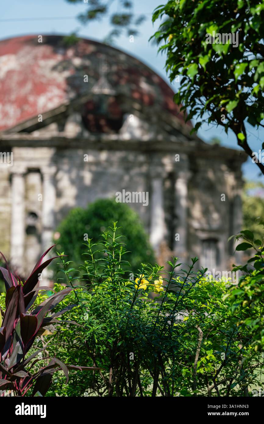 Manila spanish colonial architecture hi-res stock photography and ...