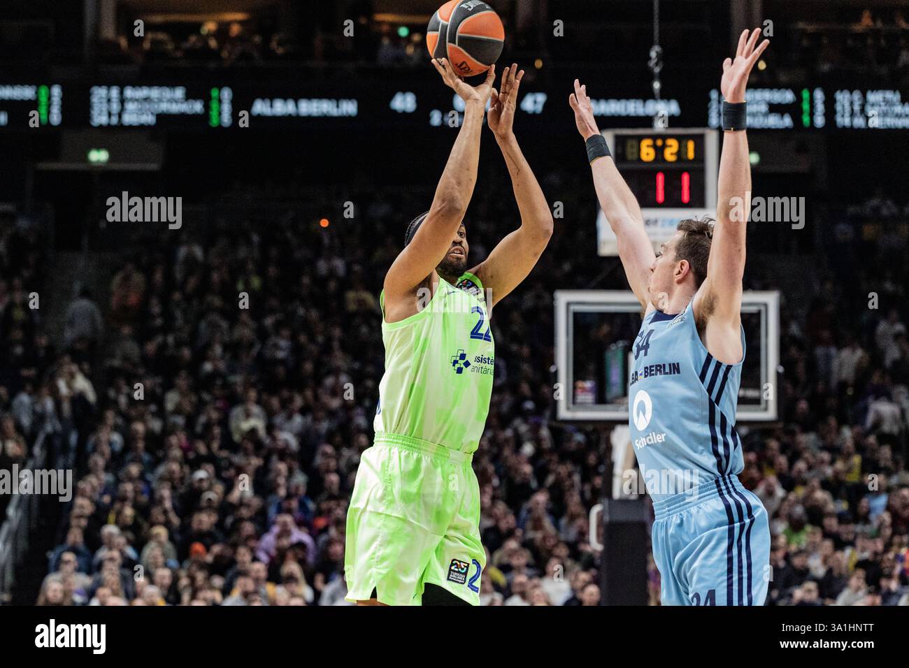 Berlin, Germany. 07th Mar, 2025. Jabari Parker (L) of FC Barcelona and ...