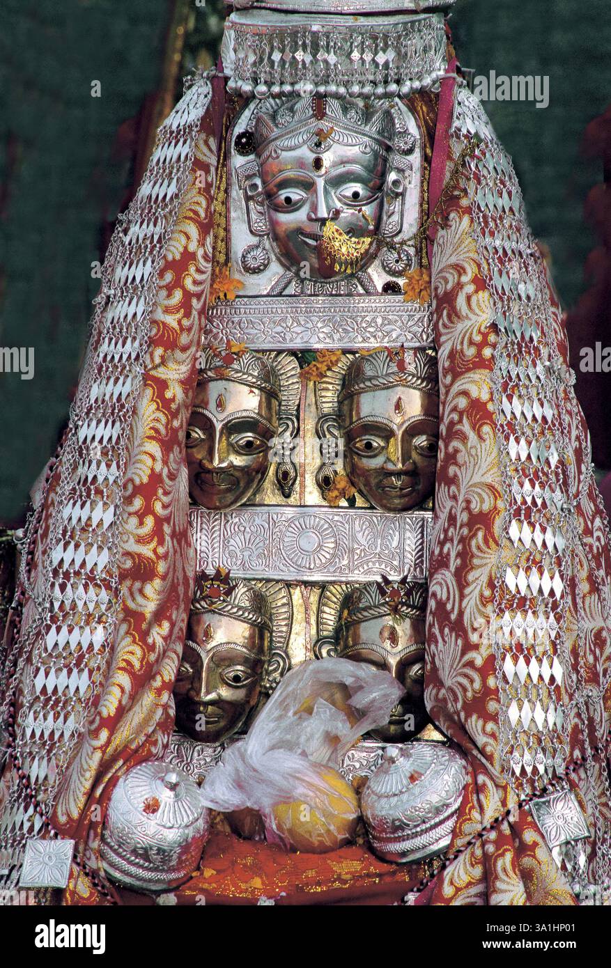 Indian deity statues hi-res stock photography and images - Alamy