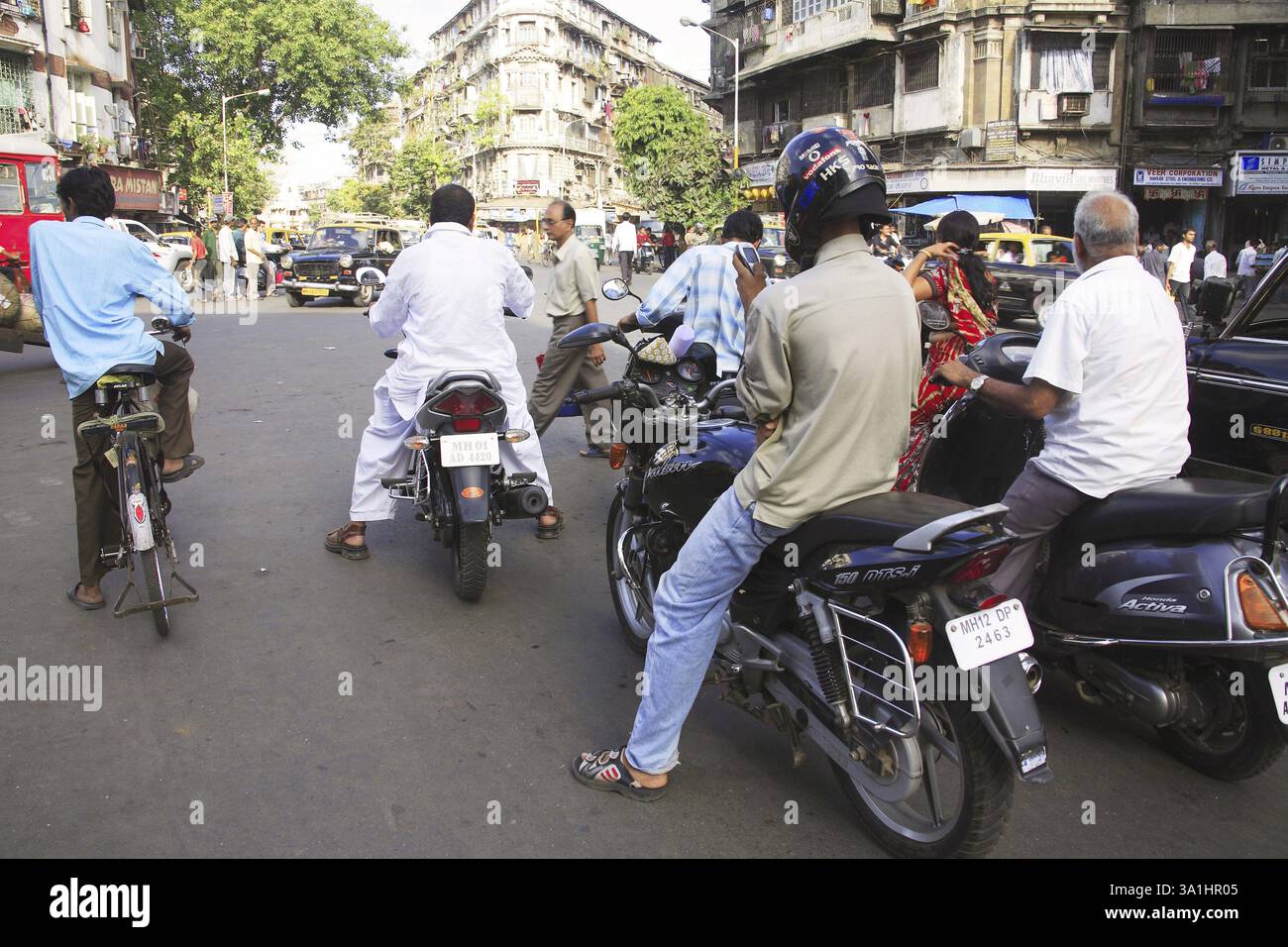 Road transport, Sardar Vallabhbhai Patel road, Grant road, Bombay now ...