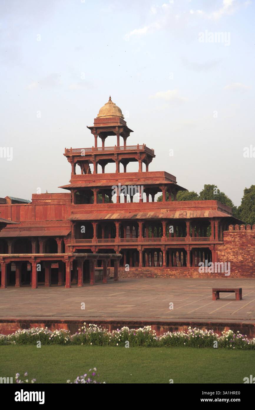 Panch Mahal in Fatehpur Sikri built during second half of 16th century ...