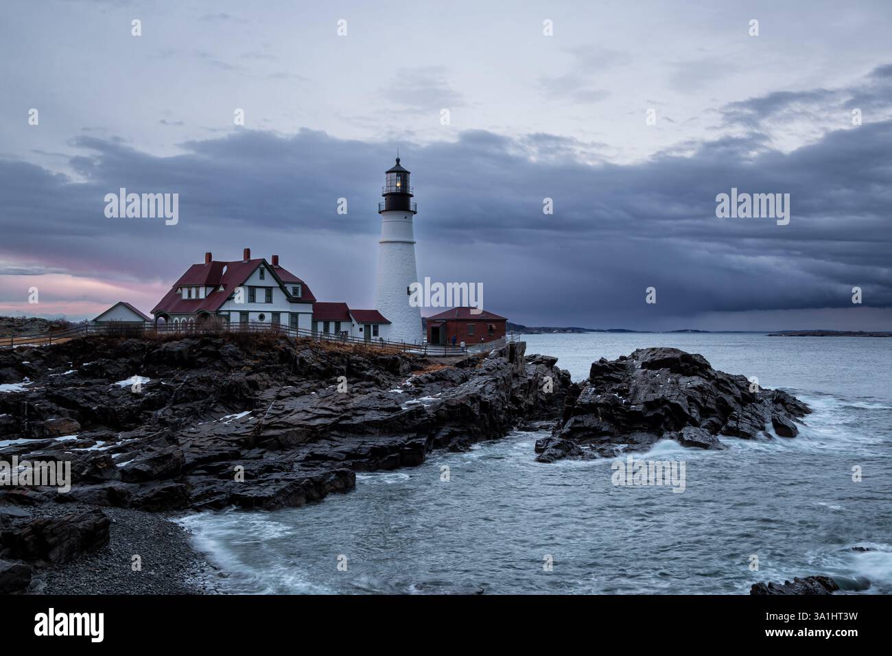 Historic lighthouse on rocky hi-res stock photography and images - Alamy