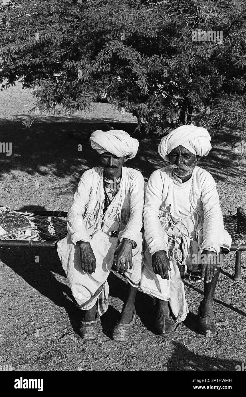 Rabari costume hi-res stock photography and images - Alamy