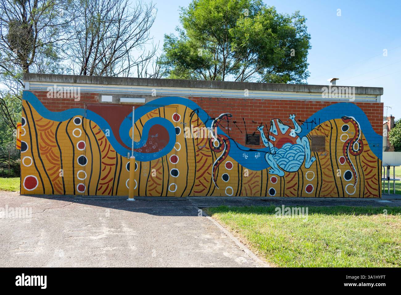 Indigenous Street Art, Bruthen, Victoria, Australia Stock Photo - Alamy