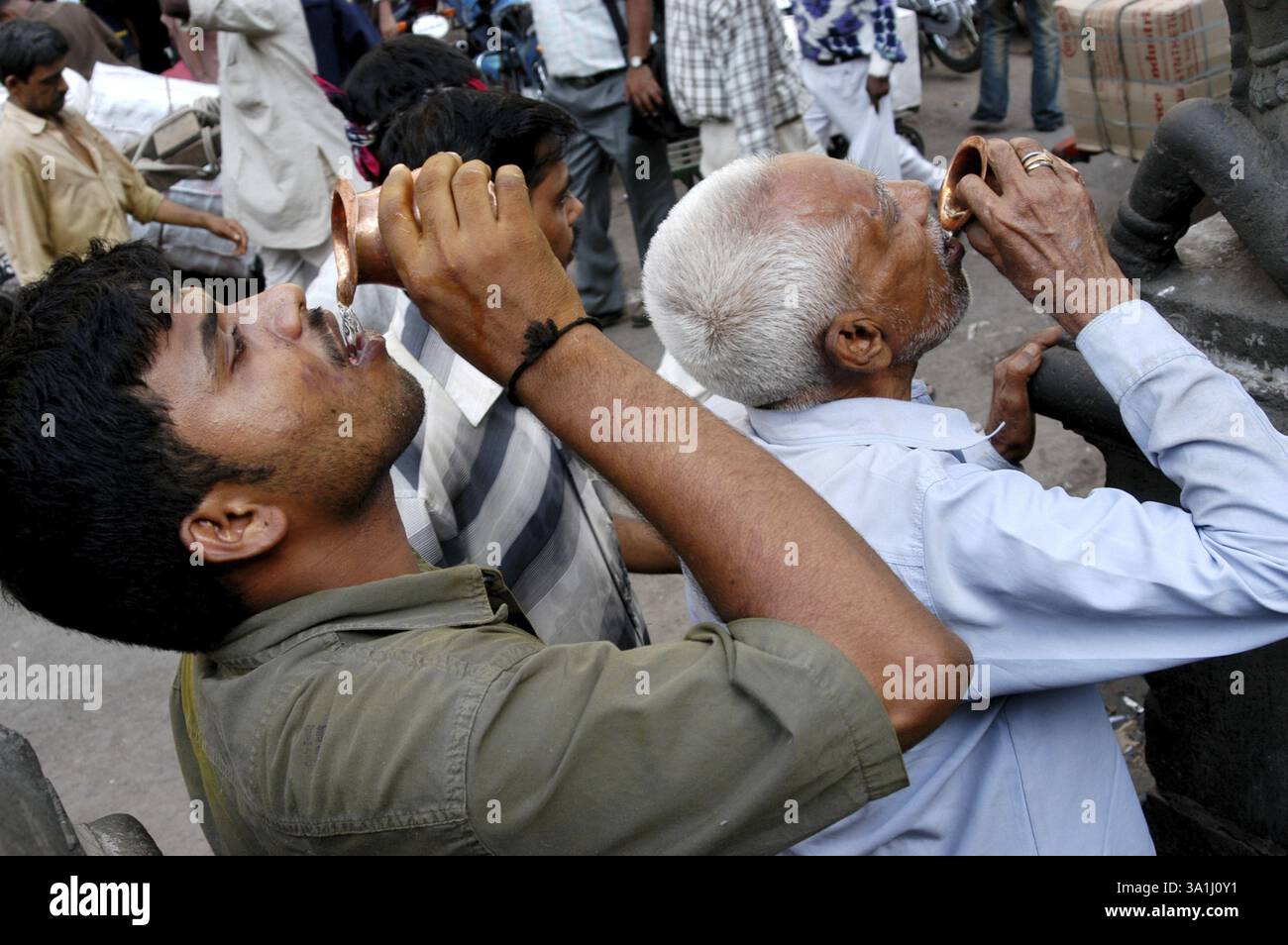 People drinking water Stock Photo - Alamy