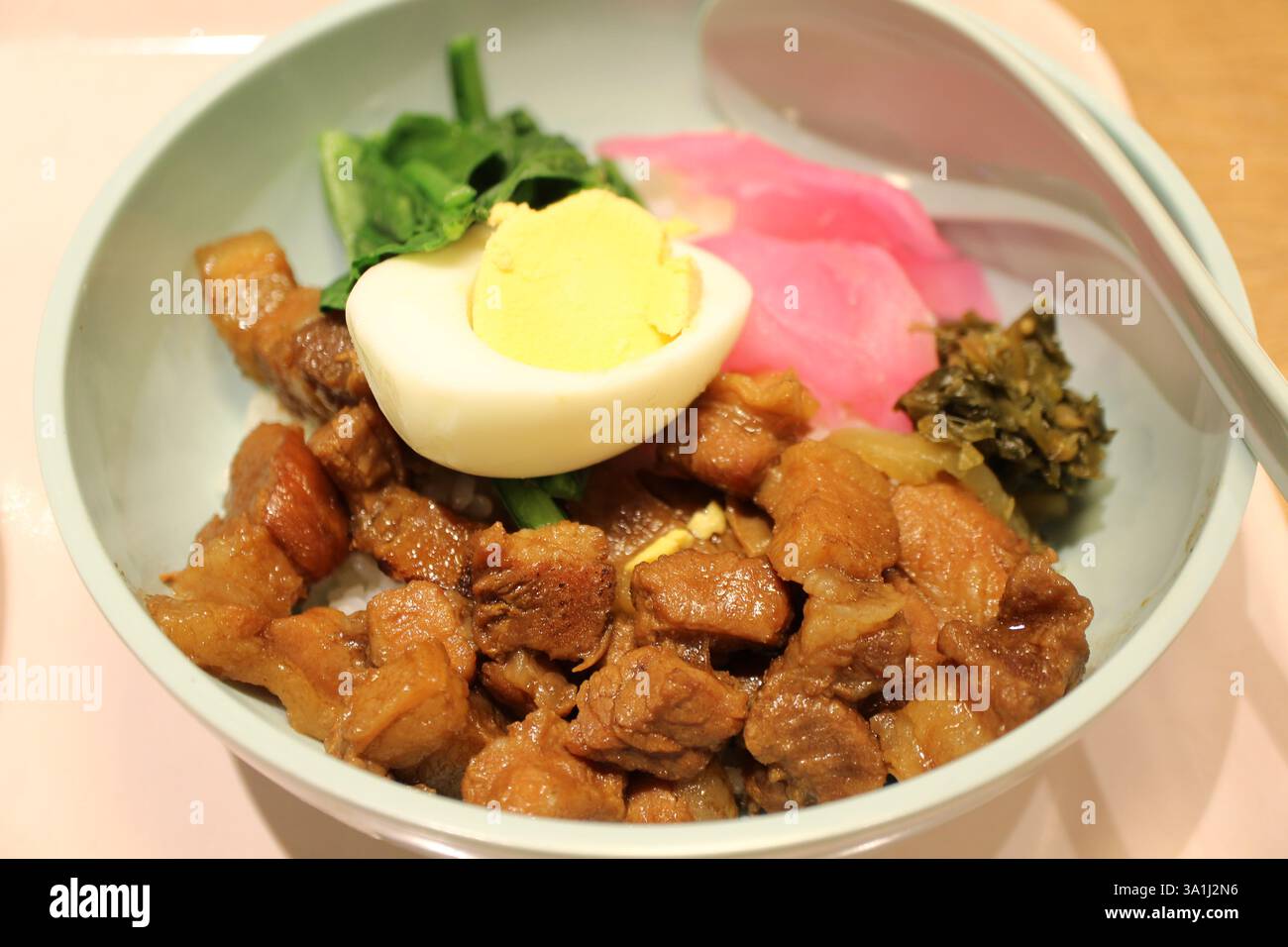 Taiwanese cuisine: lo-bah-png (minced pork rice Stock Photo - Alamy