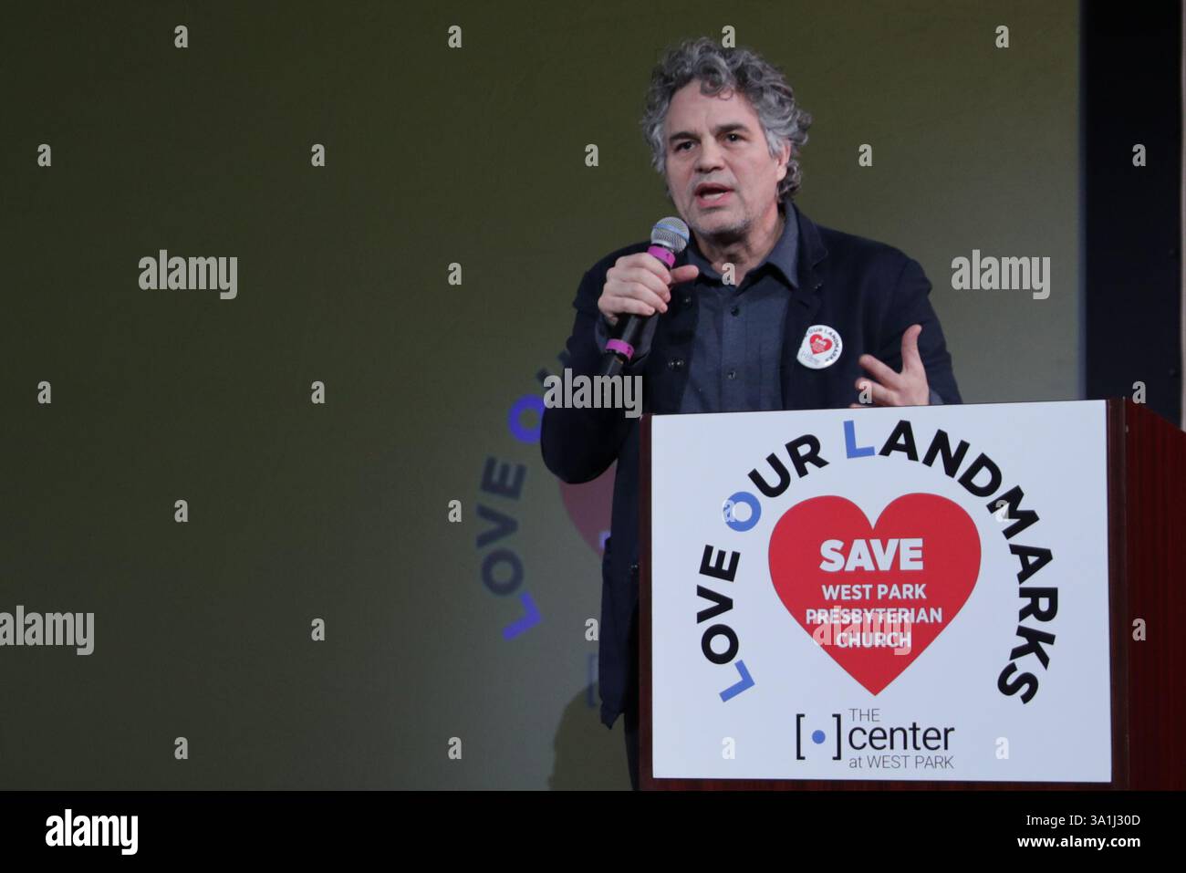 NEW YORK, NEW YORK - MARCH 08, 2025: Mark Ruffalo. Hollywood ...
