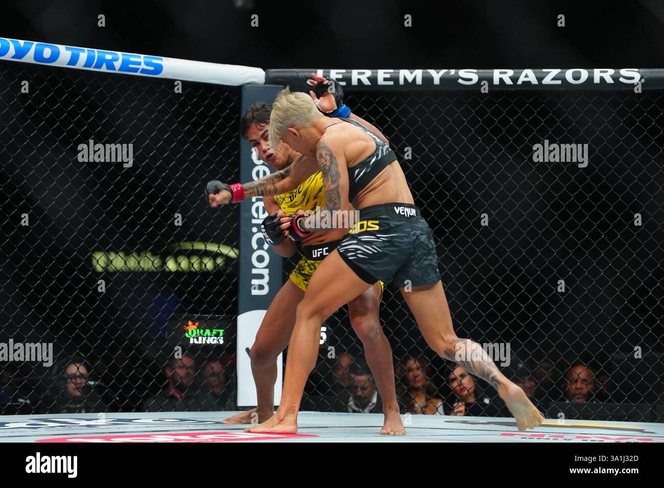 LAS VEGAS, NV - MARCH 8:Amanda Lemos and Iasmin Lucindo meet in the ...