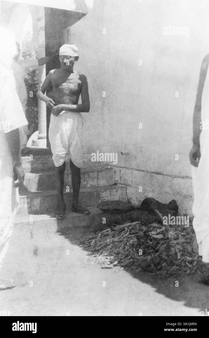 Cleanliness work Black and White Stock Photos & Images - Alamy